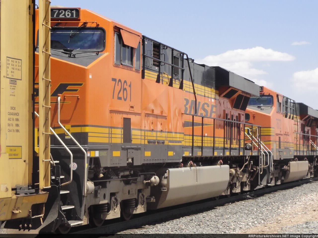 BNSF 7261